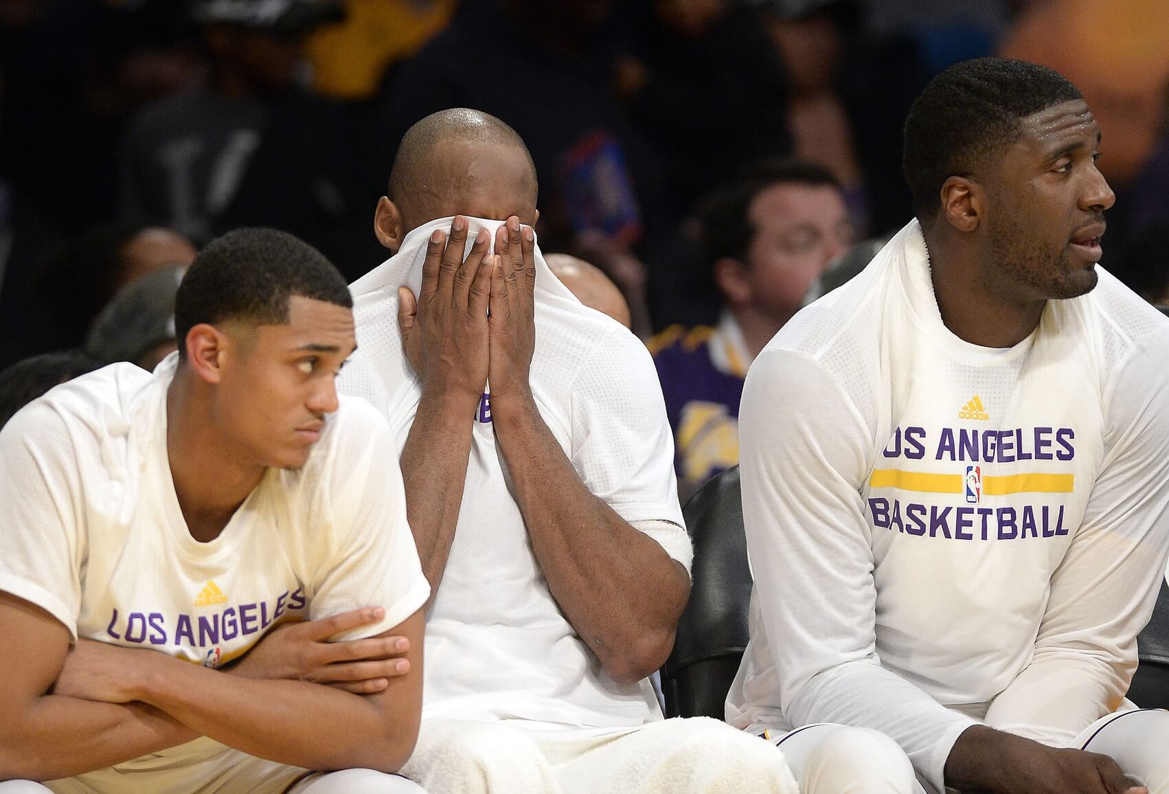 Lakers 2015-16 Roster Doesn't Fit Together