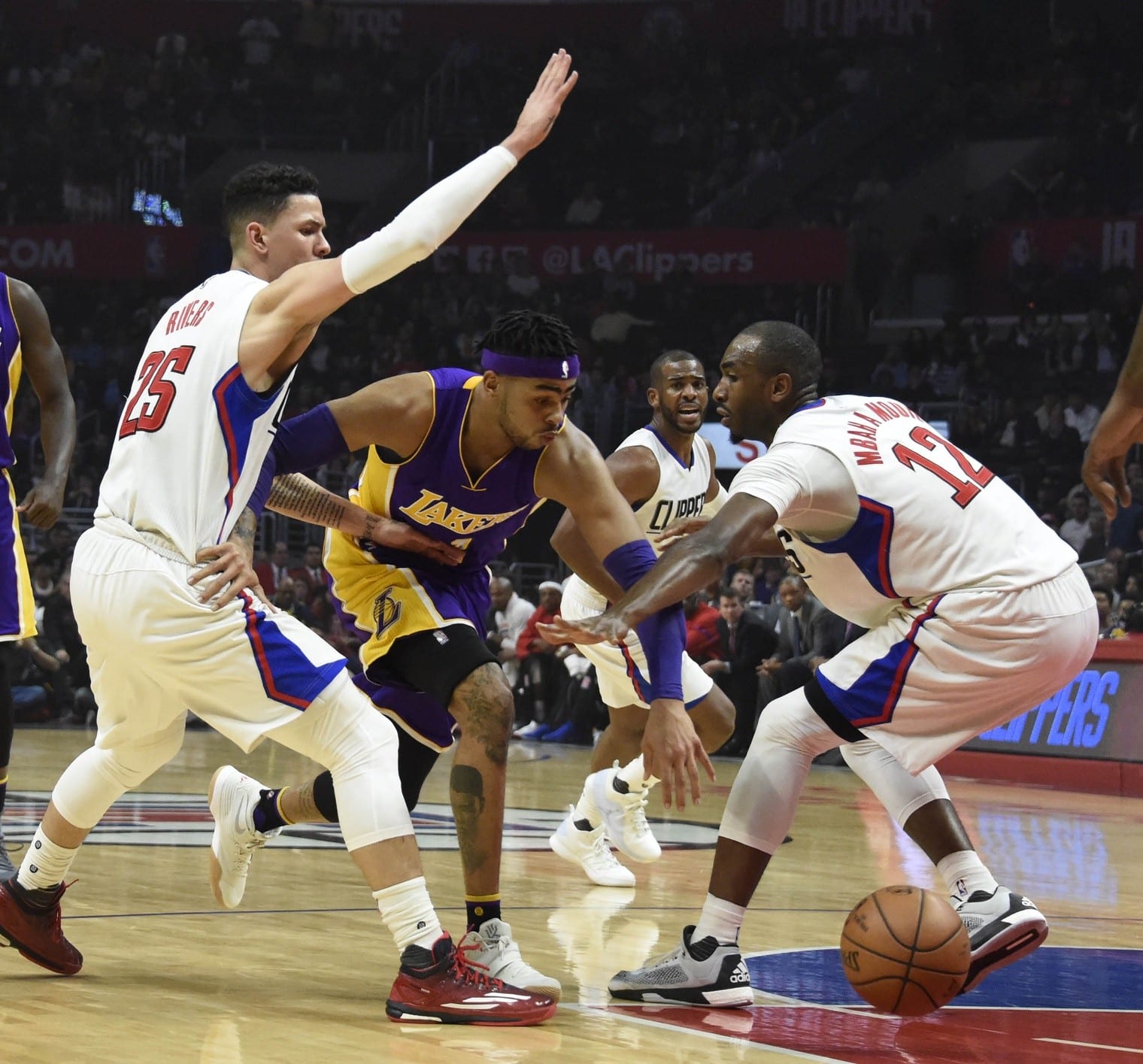 Lakers Vs. Clippers Preview: Young Core Looks To Build Off Sunday's ...