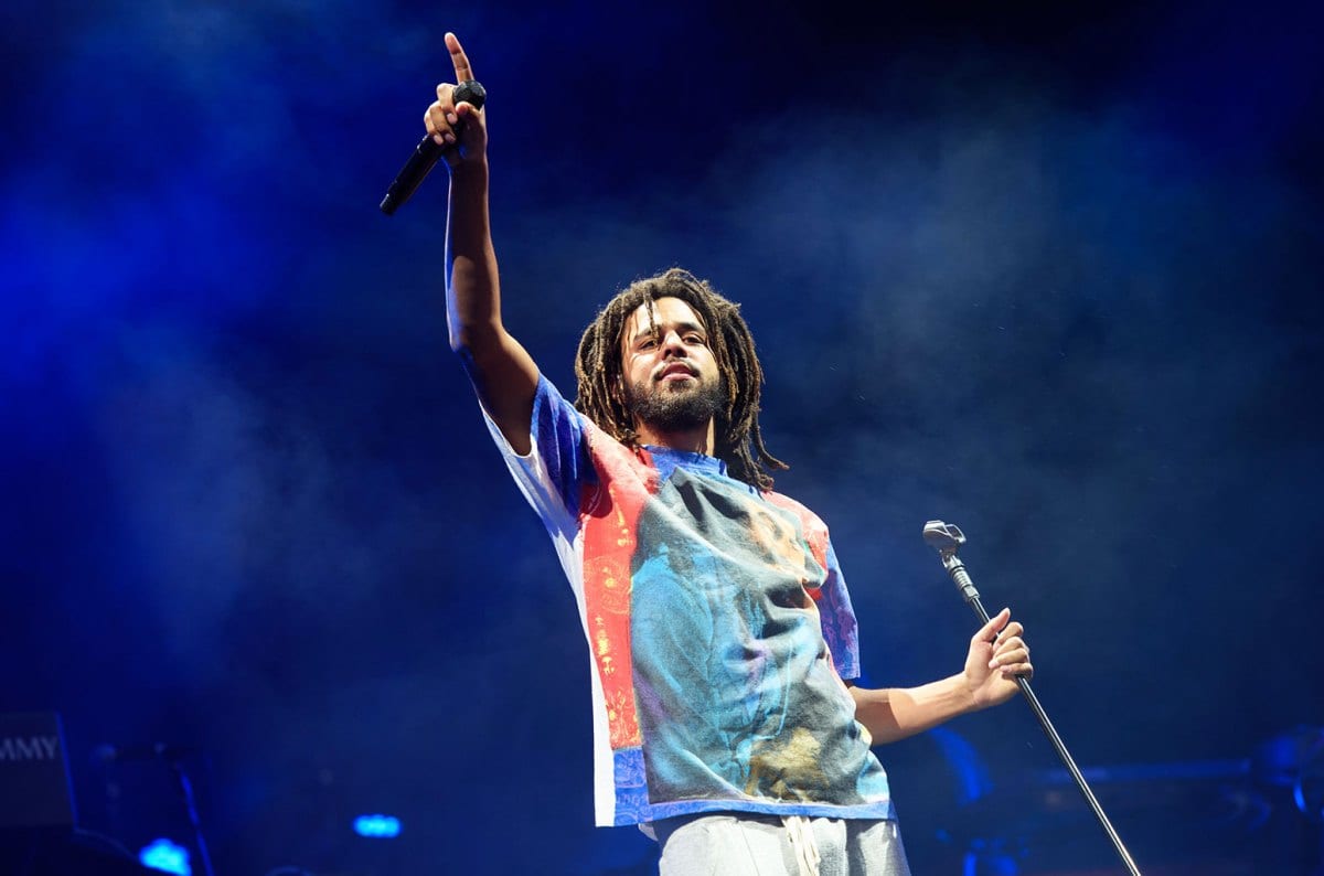 Lakers News: J. Cole Gifted LeBron James Jersey After Concert At ...