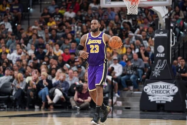 Lakers News: LeBron James 'Getting Better And Better' Playing Point Guard