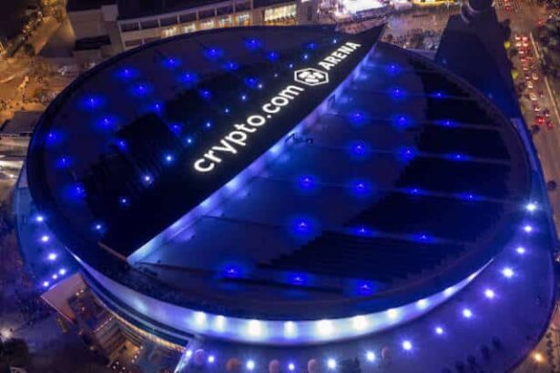 Shaquille O'Neal Argues In Favor Of Lakers' Arena Over Madison Square ...