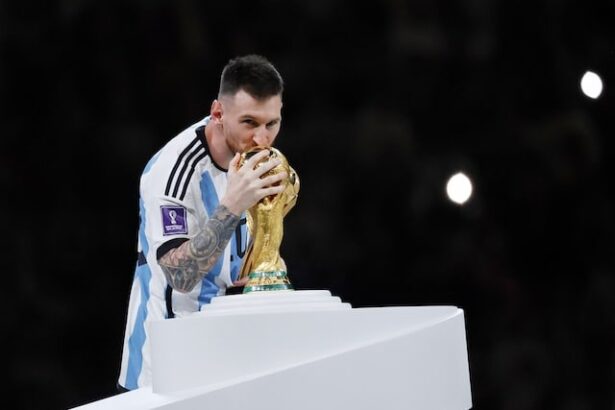 Lakers News: LeBron James Deems Lionel Messi The GOAT After World Cup ...