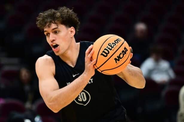 Lakers Rumors Team Values Chris Manon As High Iq Defender Who Plays 9251