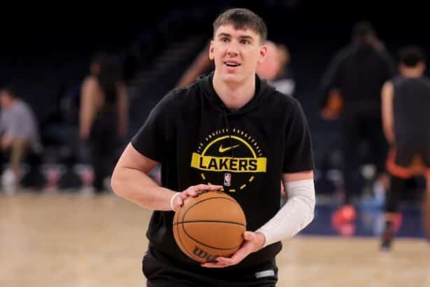 Lakers News: Jake LaRavia Remaining Confident In Shot Despite Struggles